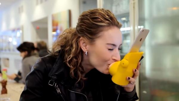 Romance over the phone can be sealed with a kiss – Mixed Reality Lab